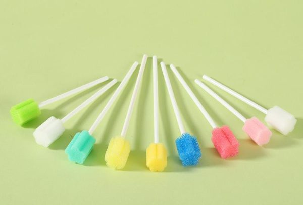 A Complete Guide to Oral Care Swab Sizes - Mofolo