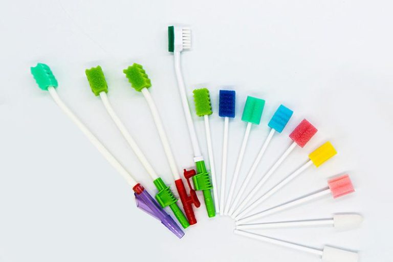 How to Use the Oral Swab Properly for Effective Oral Care - Mofolo