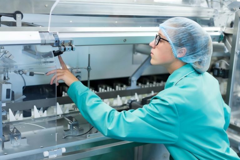 Behind the Scenes: The Manufacturing Process of High-Quality Oral Swabs ...